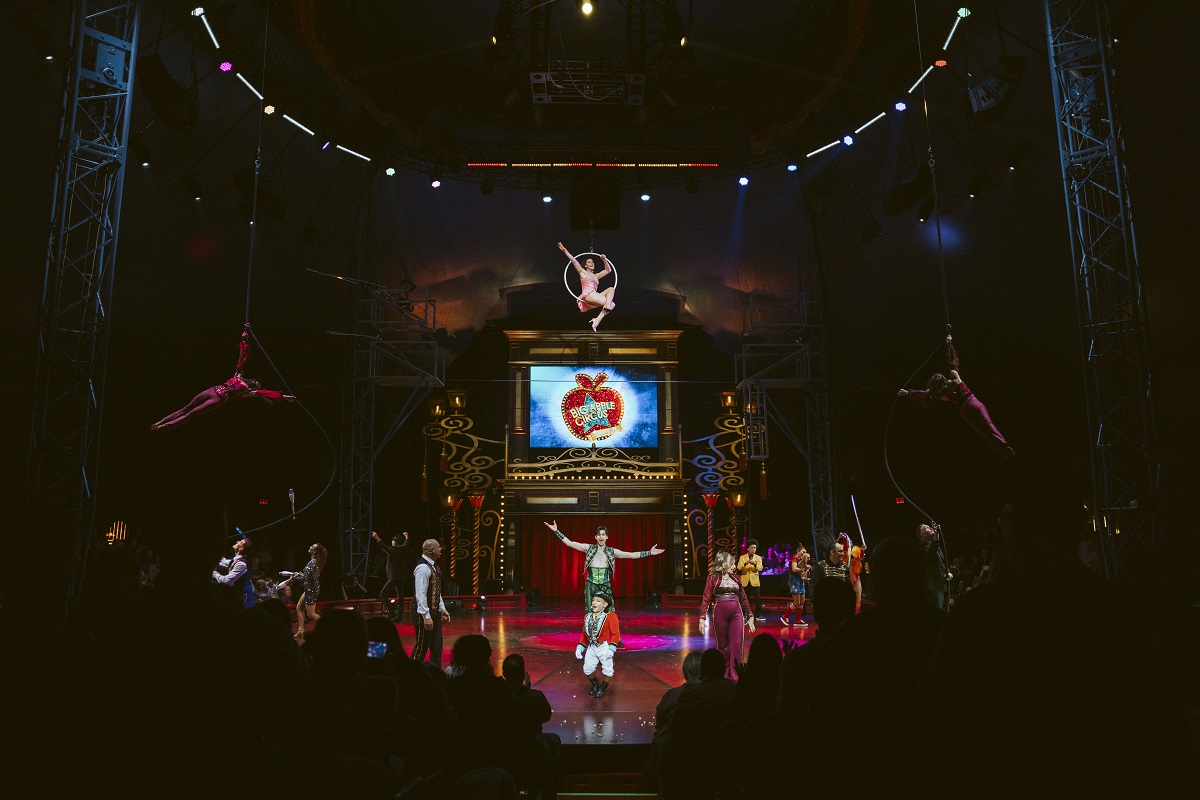 Big Apple Circus: It's Back and Buoyant, with a Message - New York ...