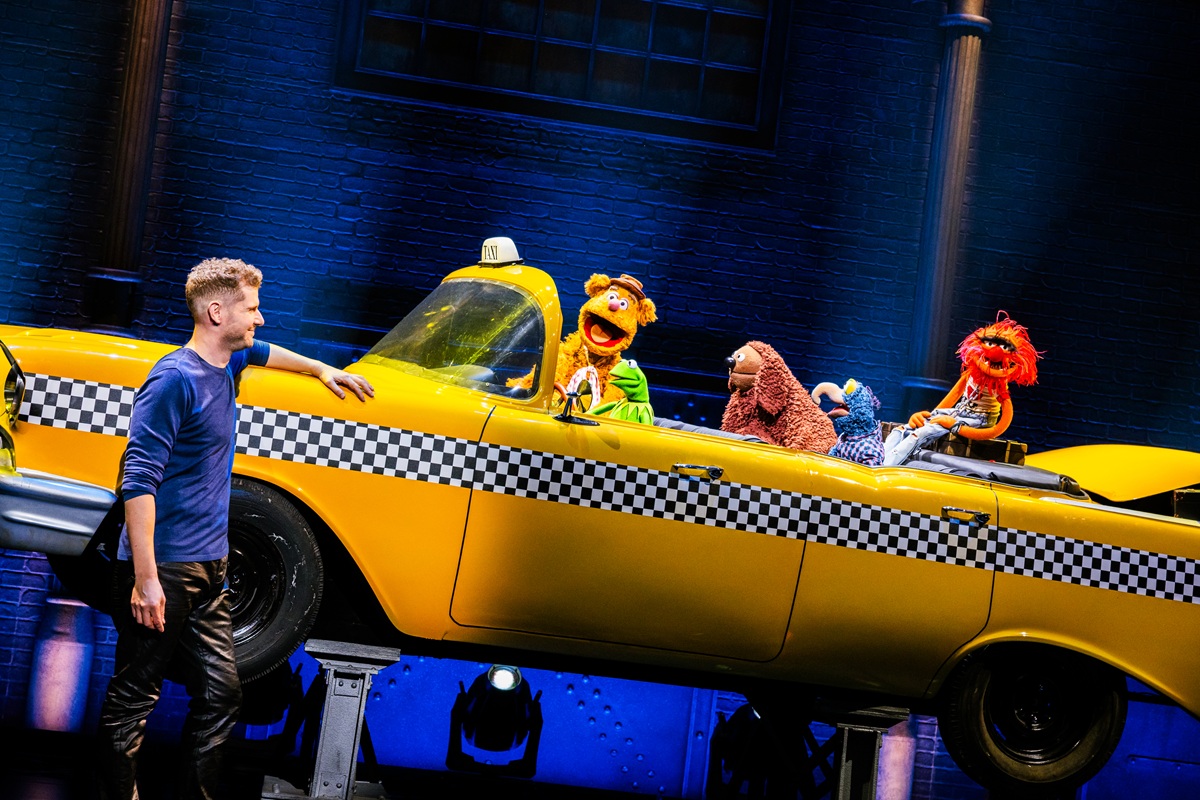 Rob Lake Magic: Shattered Illusions - New York Stage Review